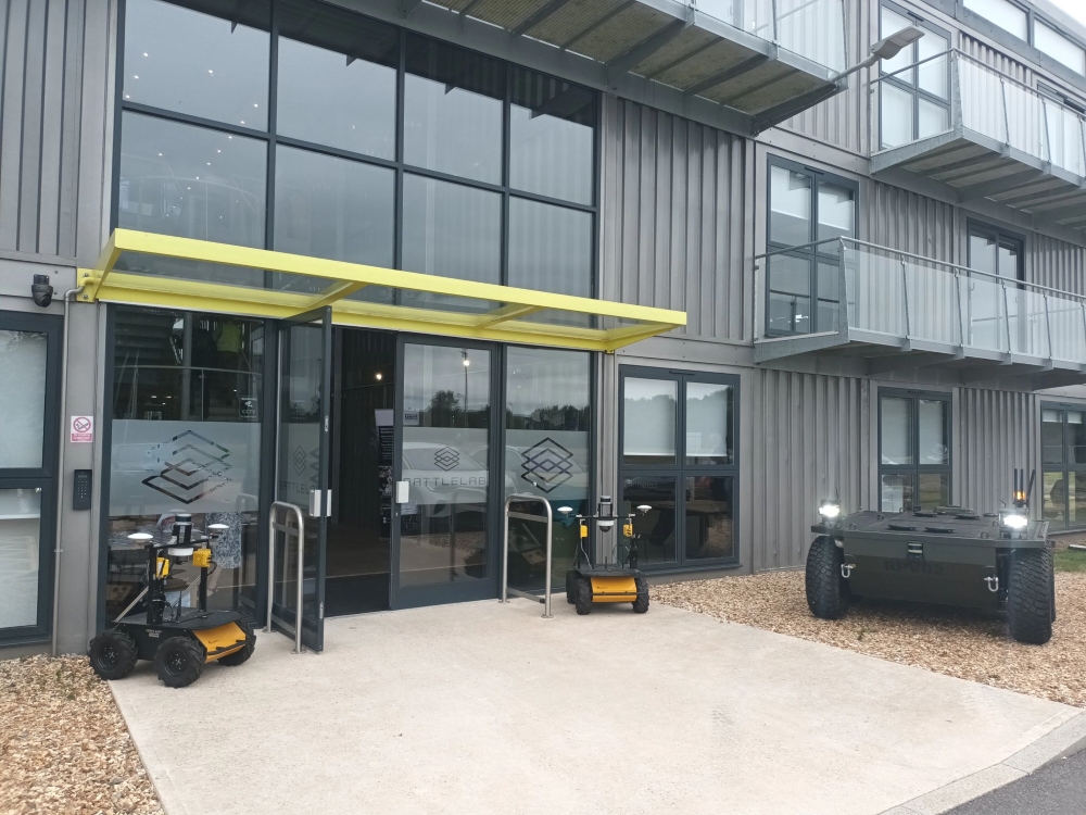 FW-MAG Future Warfare Magazine - shownews - UK Defence Innovation (UKDI ...